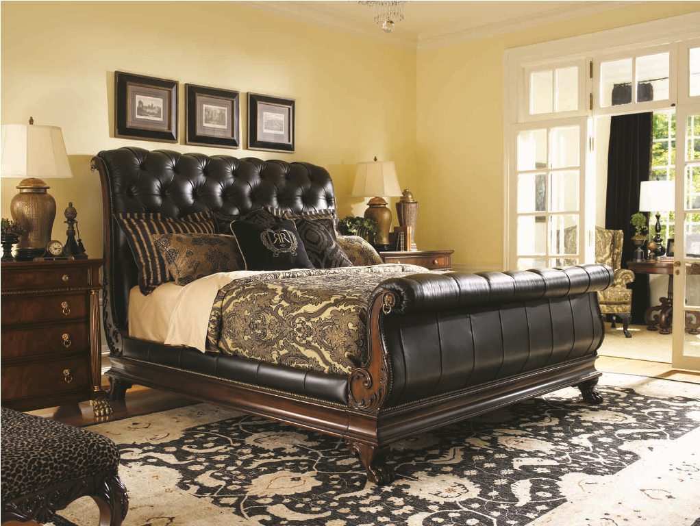 21 Marvelous Bedroom Designs With Sleigh Beds