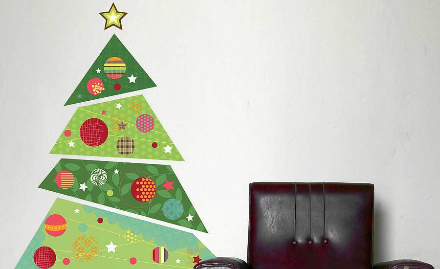 30 Amazing DIY Christmas Wall Art Ideas